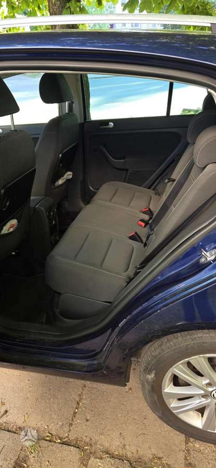 Blue Volkswagen Golf Plus 2011 in Vilnius, with an engine capacity of 1.40 L and mileage of 258 thousand km for 4000 €, photo 3 on AUTOMOTO.COM.LV