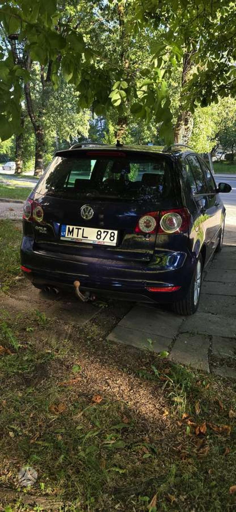 Blue Volkswagen Golf Plus 2011 in Vilnius, with an engine capacity of 1.40 L and mileage of 258 thousand km for 4000 €, photo 6 on AUTOMOTO.COM.LV