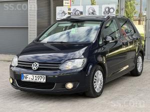 Blue Volkswagen Golf Plus 2011 in Jekabpils, with an engine capacity of 2.00 L and mileage of 218 thousand km for 6200 €, photo 4 on AUTOMOTO.COM.LV
