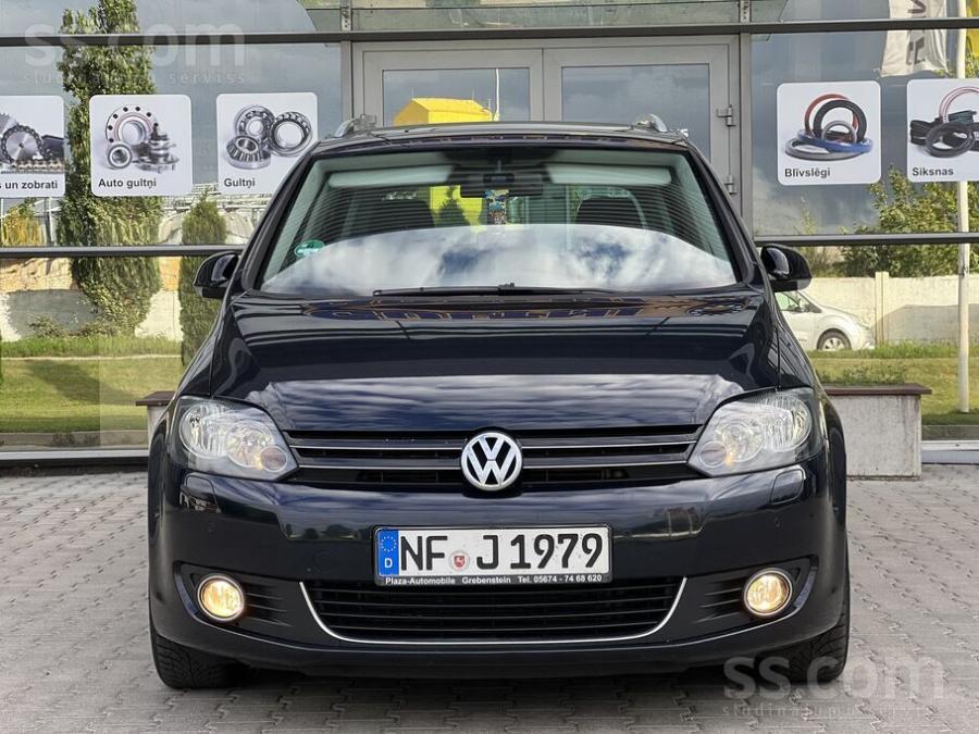 Blue Volkswagen Golf Plus 2011 in Jekabpils, with an engine capacity of 2.00 L and mileage of 218 thousand km for 6200 €, photo 5 on AUTOMOTO.COM.LV