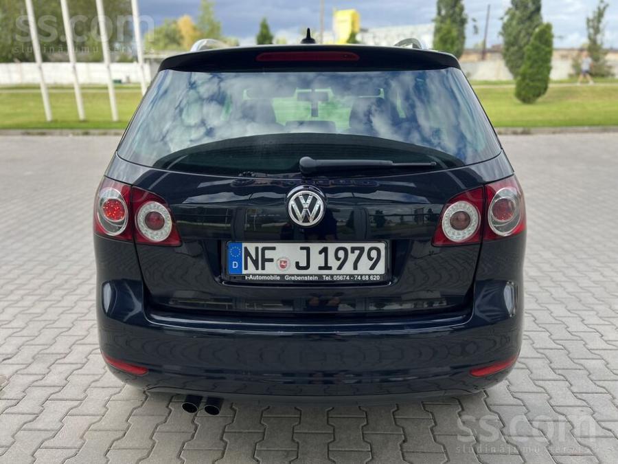 Blue Volkswagen Golf Plus 2011 in Jekabpils, with an engine capacity of 2.00 L and mileage of 218 thousand km for 6200 €, photo 8 on AUTOMOTO.COM.LV
