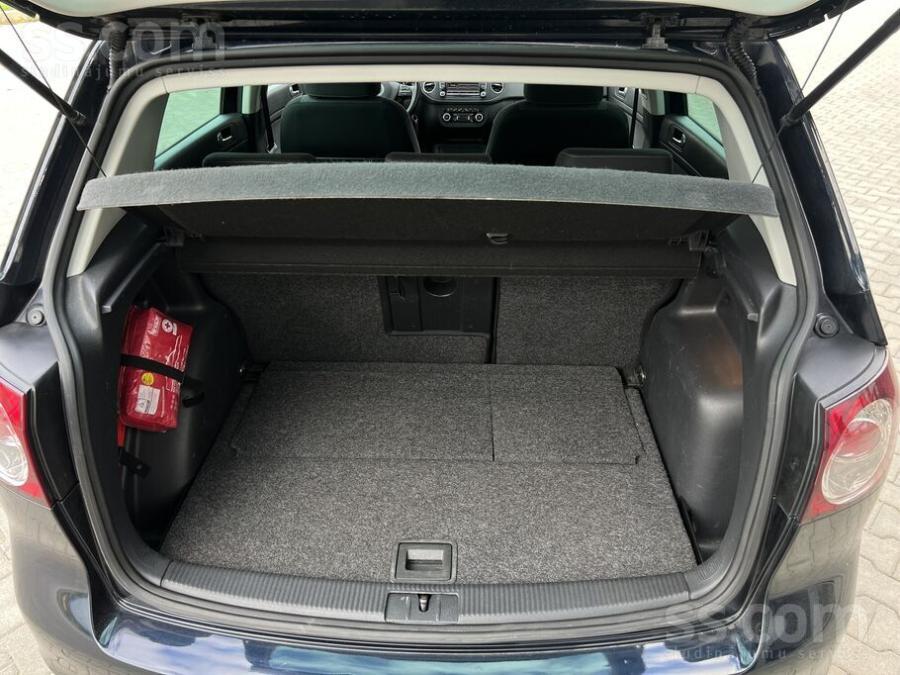 Blue Volkswagen Golf Plus 2011 in Jekabpils, with an engine capacity of 2.00 L and mileage of 218 thousand km for 6200 €, photo 15 on AUTOMOTO.COM.LV