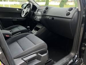 Blue Volkswagen Golf Plus 2011 in Jekabpils, with an engine capacity of 2.00 L and mileage of 218 thousand km for 6200 €, photo 17 on AUTOMOTO.COM.LV