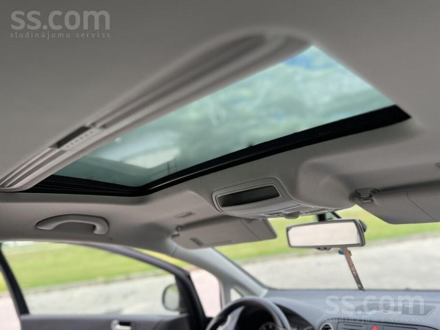 Blue Volkswagen Golf Plus 2011 in Jekabpils, with an engine capacity of 2.00 L and mileage of 218 thousand km for 6200 €, photo 20 on AUTOMOTO.COM.LV