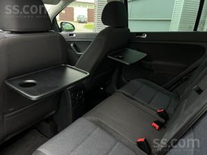 Blue Volkswagen Golf Plus 2011 in Jekabpils, with an engine capacity of 2.00 L and mileage of 218 thousand km for 6200 €, photo 22 on AUTOMOTO.COM.LV
