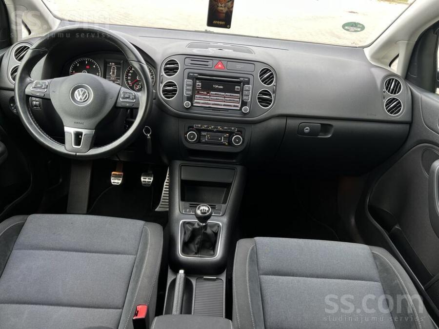Blue Volkswagen Golf Plus 2011 in Jekabpils, with an engine capacity of 2.00 L and mileage of 218 thousand km for 6200 €, photo 23 on AUTOMOTO.COM.LV