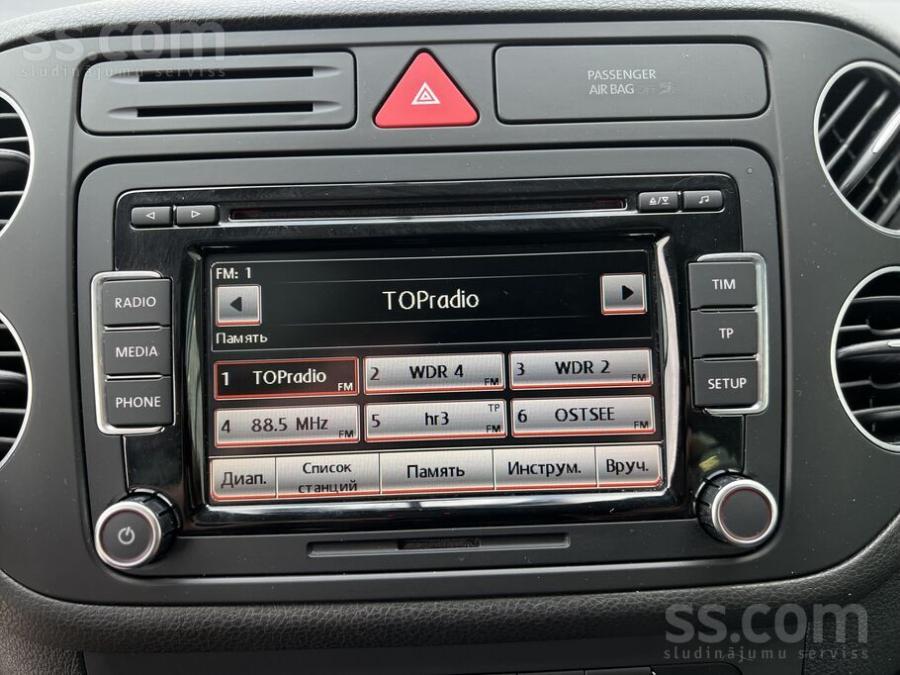 Blue Volkswagen Golf Plus 2011 in Jekabpils, with an engine capacity of 2.00 L and mileage of 218 thousand km for 6200 €, photo 24 on AUTOMOTO.COM.LV