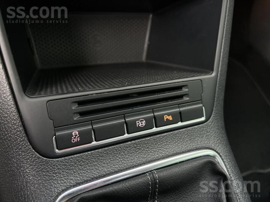 Blue Volkswagen Golf Plus 2011 in Jekabpils, with an engine capacity of 2.00 L and mileage of 218 thousand km for 6200 €, photo 26 on AUTOMOTO.COM.LV