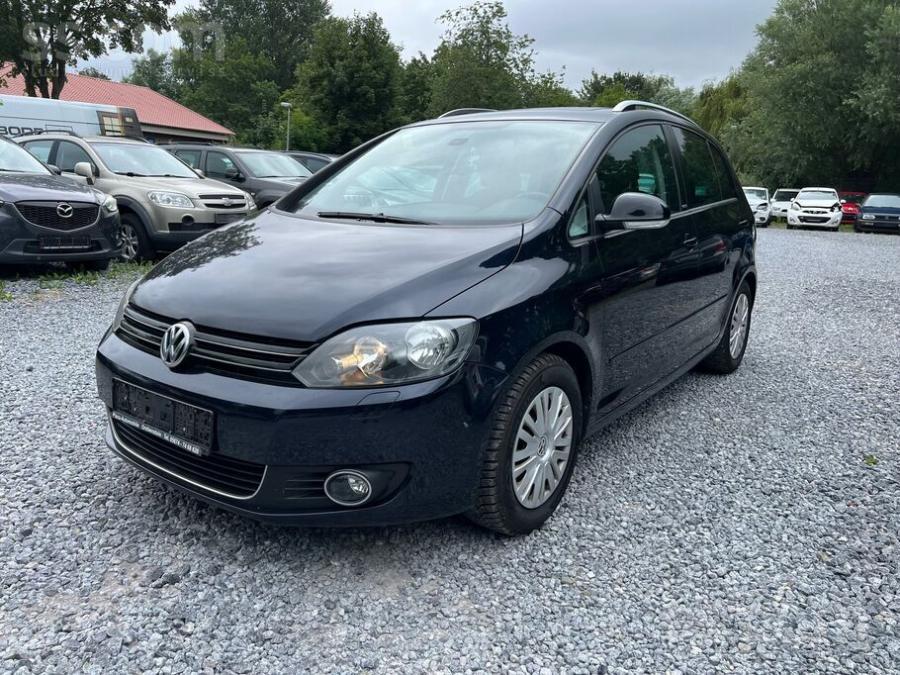 Blue Volkswagen Golf Plus 2011 in Jekabpils, with an engine capacity of 2.00 L and mileage of 218 thousand km for 6200 €, photo 30 on AUTOMOTO.COM.LV