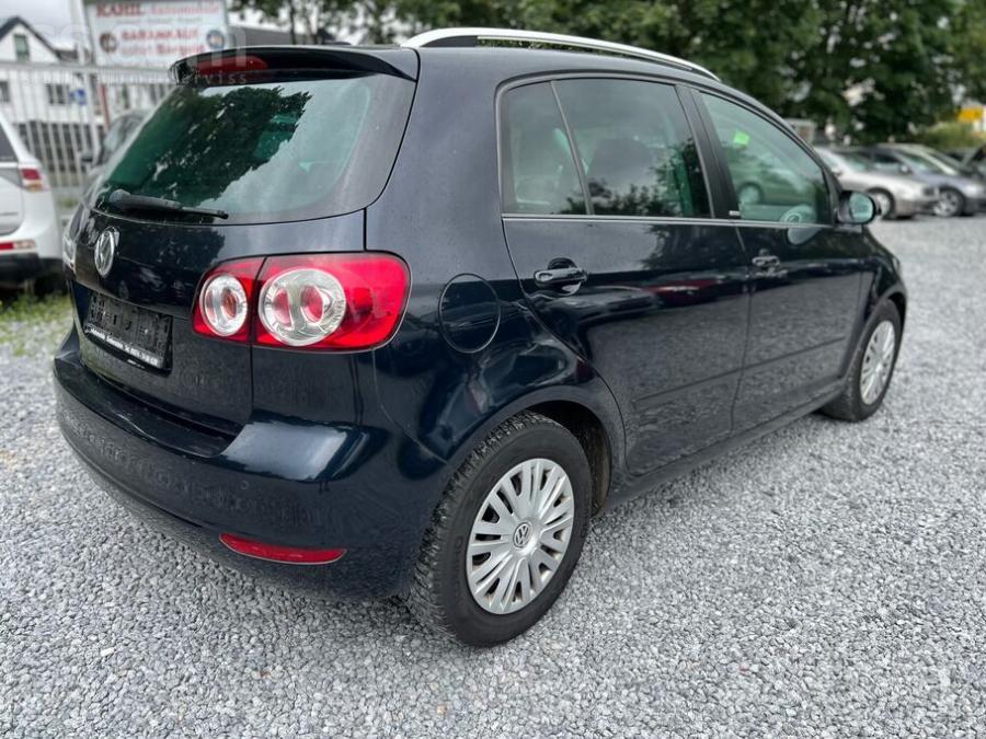 Blue Volkswagen Golf Plus 2011 in Jekabpils, with an engine capacity of 2.00 L and mileage of 218 thousand km for 6200 €, photo 31 on AUTOMOTO.COM.LV