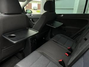Zils Volkswagen Golf Plus 2011 Jēkabpils, ar dzinēja tilpumu 2.00 L un nobraukumu 218 tūkst. km par 6200 €, foto 22 vietnē AUTOMOTO.COM.LV