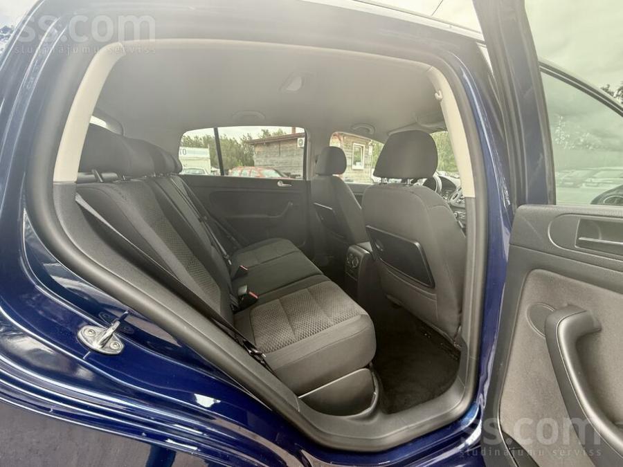 Blue Volkswagen Golf Plus 2012 in Riga, with an engine capacity of 1.20 L and mileage of 0 thousand km for 4550 €, photo 15 on AUTOMOTO.COM.LV
