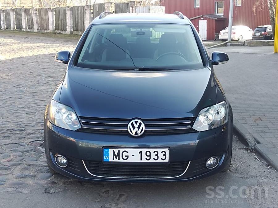 Blue Volkswagen Golf Plus 2013 in Riga, with an engine capacity of 1.60 L and mileage of 0 thousand km for 4700 €, photo 3 on AUTOMOTO.COM.LV