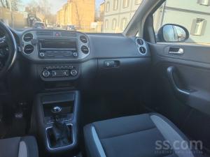 Blue Volkswagen Golf Plus 2013 in Riga, with an engine capacity of 1.60 L and mileage of 0 thousand km for 4700 €, photo 11 on AUTOMOTO.COM.LV