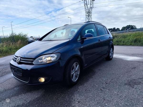 Blue Volkswagen Golf Plus 2013 in Marijampole, with an engine capacity of 1.60 L and mileage of 213 thousand km for 4200 €, photo 3 on AUTOMOTO.COM.LV
