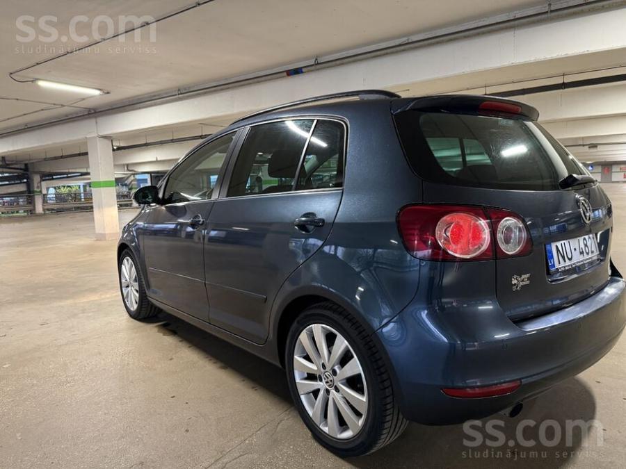 Zils Volkswagen Golf Plus 2013 Rīga, ar dzinēja tilpumu 1.60 L un nobraukumu 155 tūkst. km par 6900 €, foto 5 vietnē AUTOMOTO.COM.LV