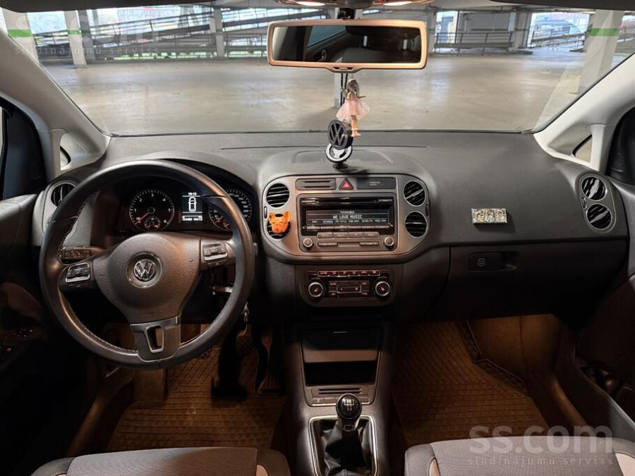Zils Volkswagen Golf Plus 2013 Rīga, ar dzinēja tilpumu 1.60 L un nobraukumu 155 tūkst. km par 6900 €, foto 13 vietnē AUTOMOTO.COM.LV