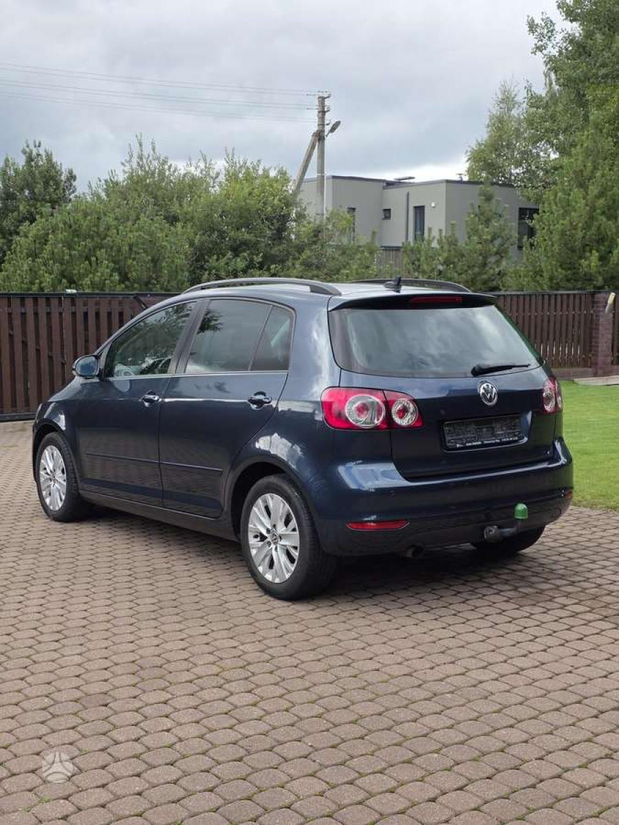 Zils Volkswagen Golf Plus 2013 Radviliškis, ar dzinēja tilpumu 1.60 L un nobraukumu 217 tūkst. km par 5800 €, foto 8 vietnē AUTOMOTO.COM.LV