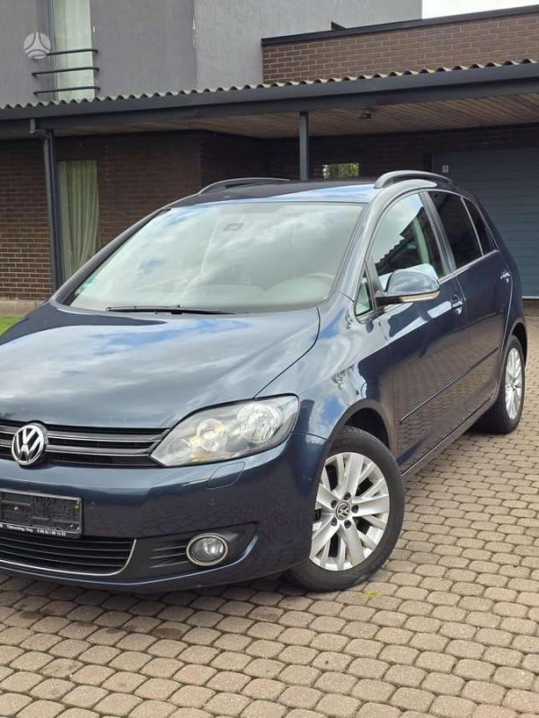 Blue Volkswagen Golf Plus 2013 in Radviliskis, with an engine capacity of 1.60 L and mileage of 217 thousand km for 5800 €, photo 10 on AUTOMOTO.COM.LV