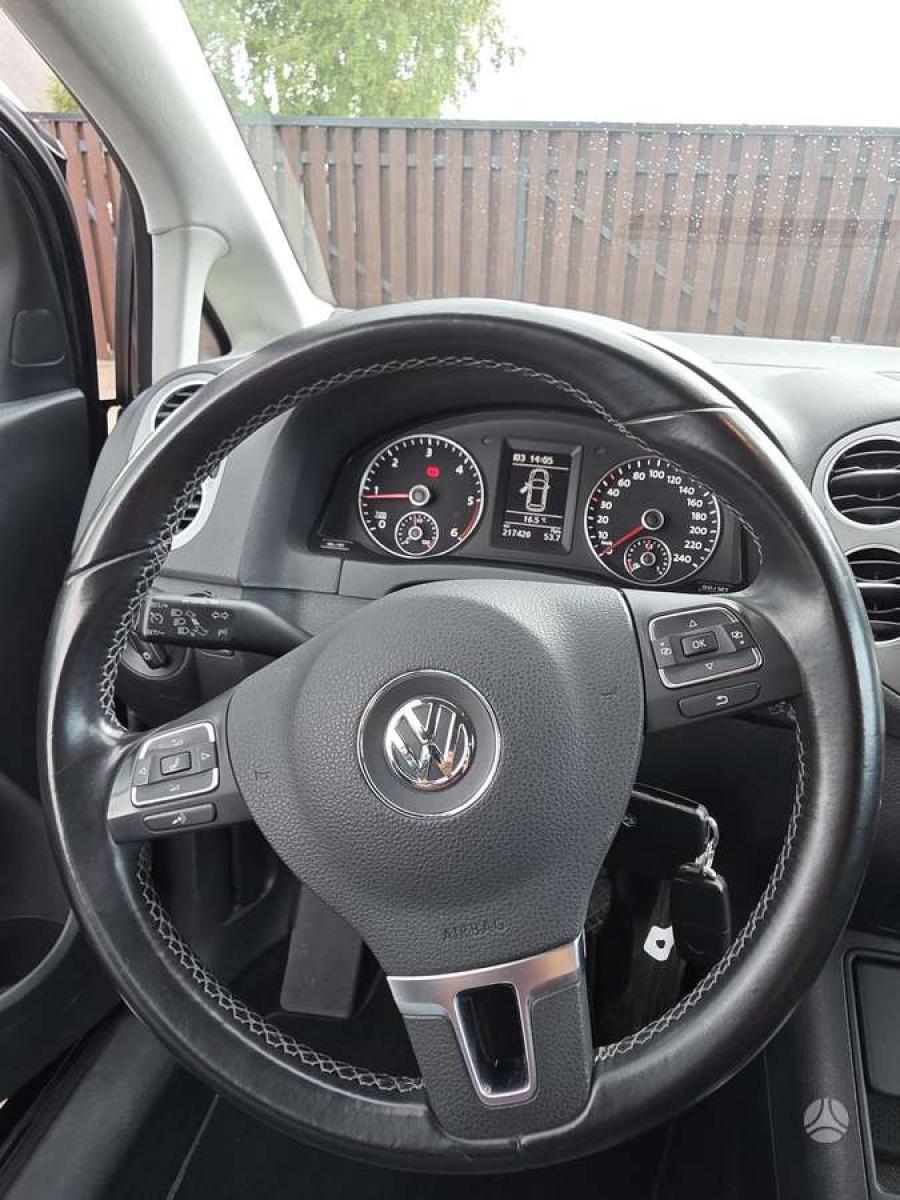Zils Volkswagen Golf Plus 2013 Radviliškis, ar dzinēja tilpumu 1.60 L un nobraukumu 217 tūkst. km par 5800 €, foto 24 vietnē AUTOMOTO.COM.LV