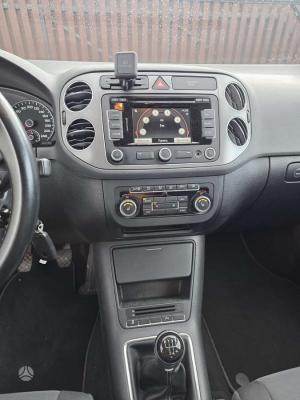 Zils Volkswagen Golf Plus 2013 Radviliškis, ar dzinēja tilpumu 1.60 L un nobraukumu 217 tūkst. km par 5800 €, foto 25 vietnē AUTOMOTO.COM.LV