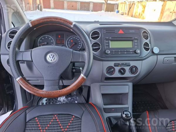 Zils Volkswagen Golf Plus 2005 Liepāja, ar dzinēja tilpumu 1.40 L un nobraukumu 235 tūkst. km par 3100 €, foto 7 vietnē AUTOMOTO.COM.LV