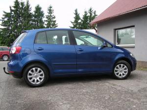 Zils Volkswagen Golf Plus 2005 Sigulda, ar dzinēja tilpumu 1.90 L un nobraukumu 302 tūkst. km par 3950 €, foto 4 vietnē AUTOMOTO.COM.LV