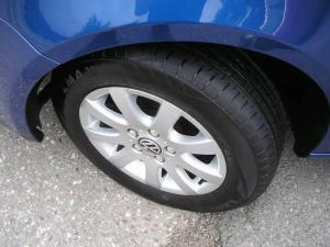 Zils Volkswagen Golf Plus 2005 Sigulda, ar dzinēja tilpumu 1.90 L un nobraukumu 302 tūkst. km par 3950 €, foto 29 vietnē AUTOMOTO.COM.LV