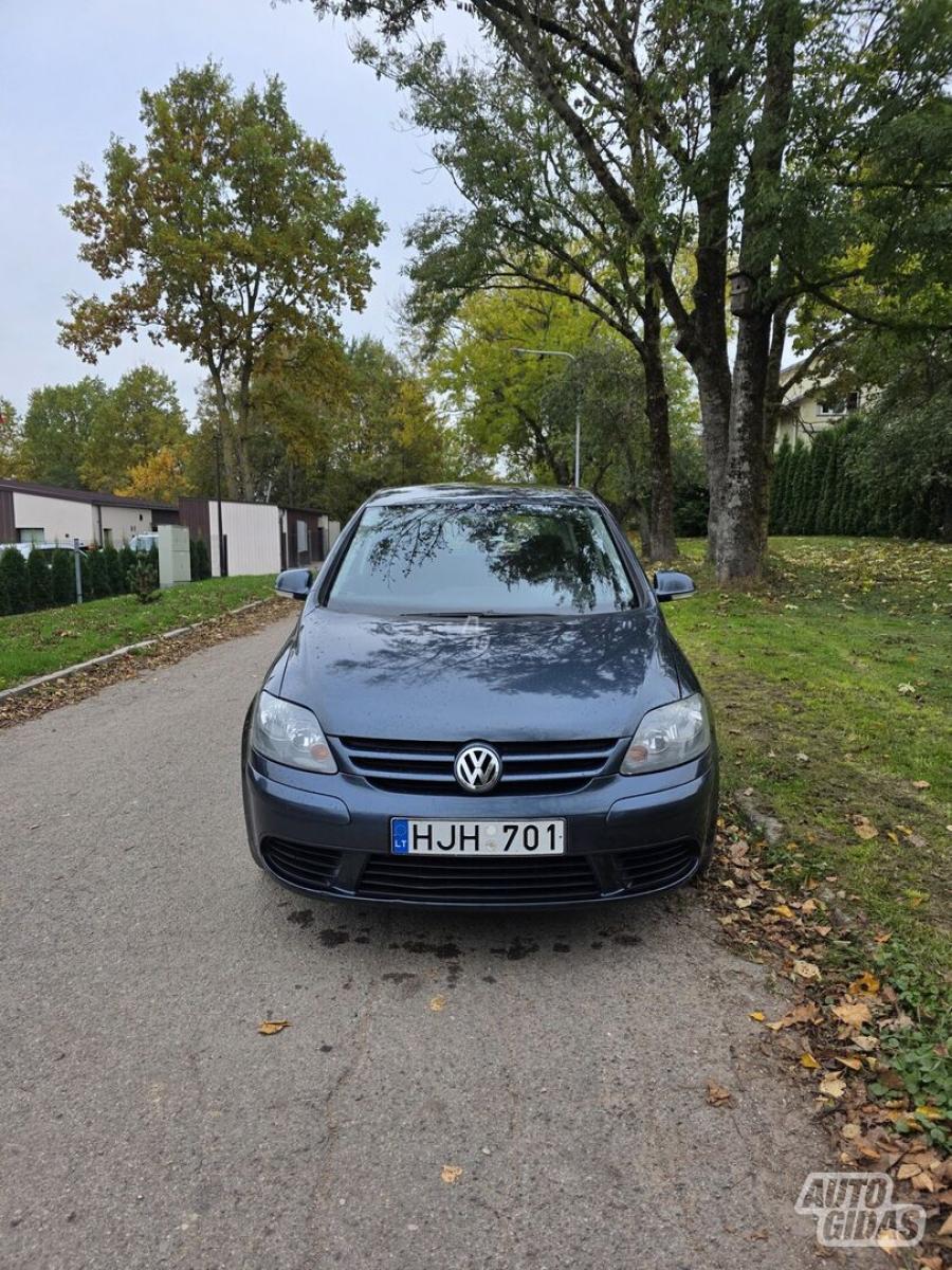 Zils Volkswagen Golf Plus 2005 Kauņa, ar dzinēja tilpumu 2.00 L un nobraukumu 295 tūkst. km par 1600 €, foto 1 vietnē AUTOMOTO.COM.LV