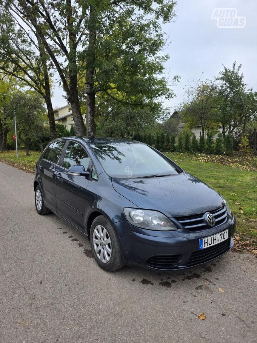 Zils Volkswagen Golf Plus 2005 Kauņa, ar dzinēja tilpumu 2.00 L un nobraukumu 295 tūkst. km par 1600 €, foto 3 vietnē AUTOMOTO.COM.LV