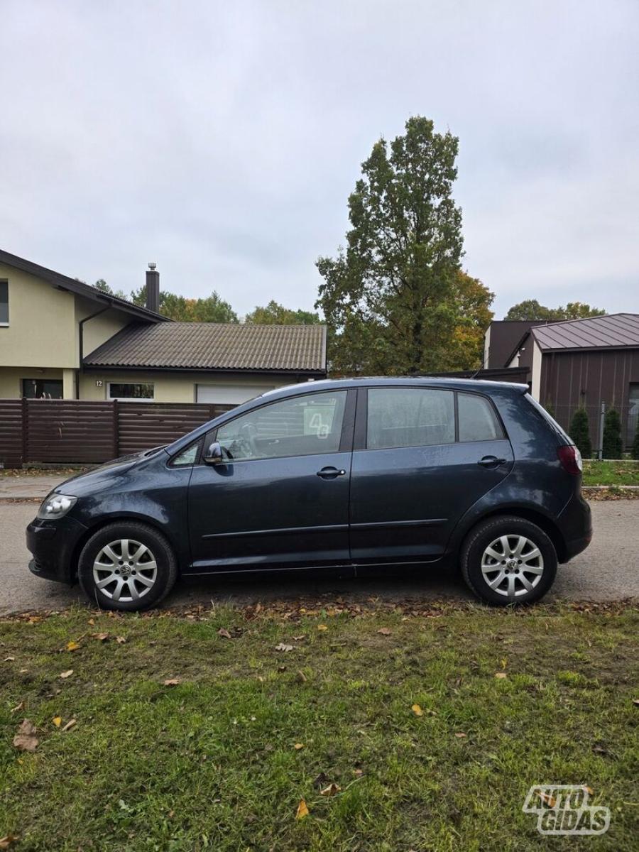 Zils Volkswagen Golf Plus 2005 Kauņa, ar dzinēja tilpumu 2.00 L un nobraukumu 295 tūkst. km par 1600 €, foto 5 vietnē AUTOMOTO.COM.LV