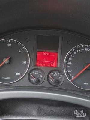 Zils Volkswagen Golf Plus 2005 Kauņa, ar dzinēja tilpumu 2.00 L un nobraukumu 295 tūkst. km par 1600 €, foto 12 vietnē AUTOMOTO.COM.LV