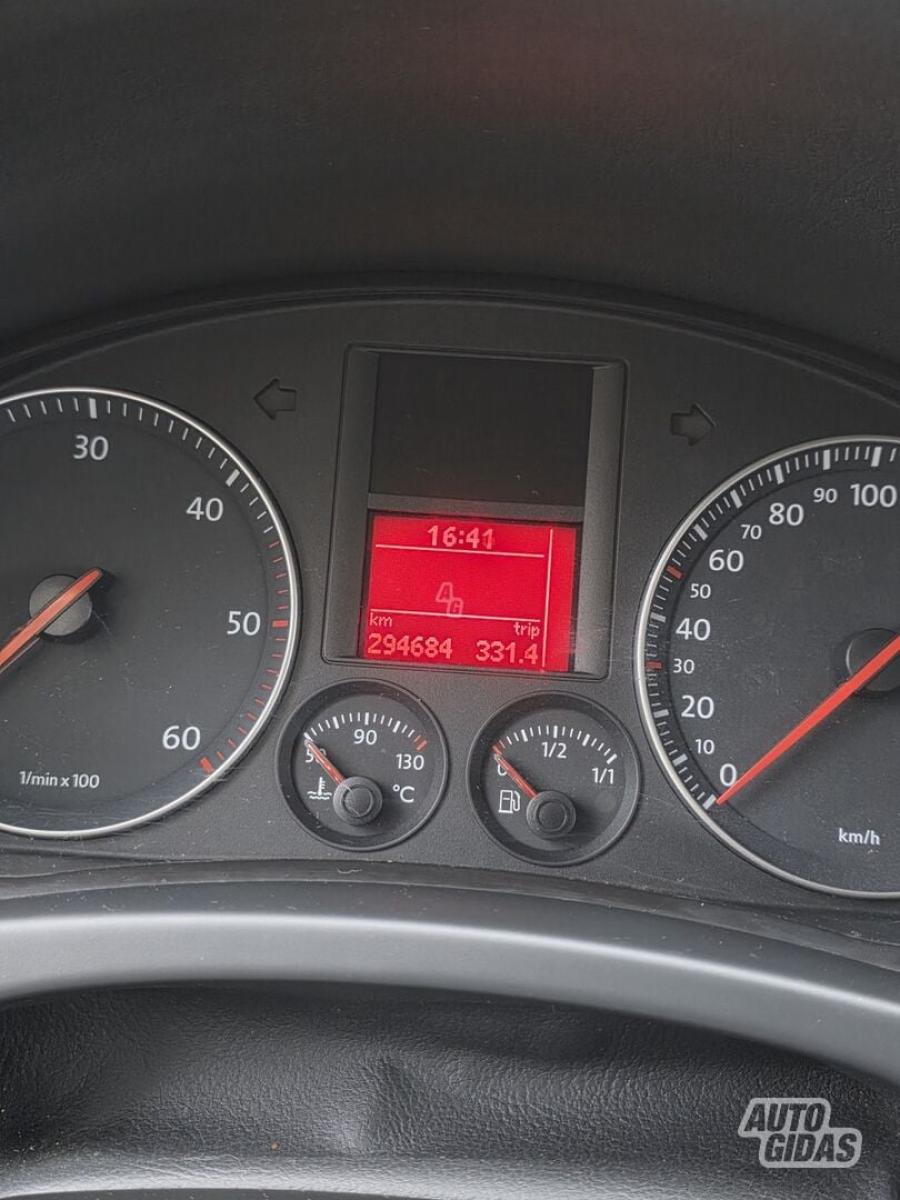 Zils Volkswagen Golf Plus 2005 Kauņa, ar dzinēja tilpumu 2.00 L un nobraukumu 295 tūkst. km par 1600 €, foto 12 vietnē AUTOMOTO.COM.LV