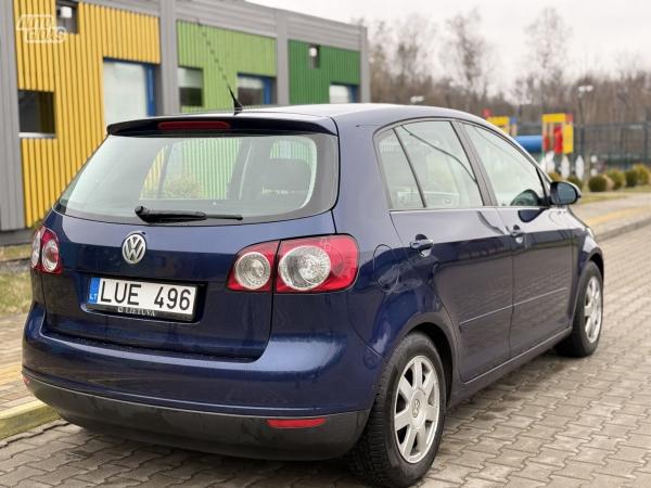 Zils Volkswagen Golf Plus 2006 Klaipėda, ar dzinēja tilpumu 2.00 L un nobraukumu 273 tūkst. km par 2499 €, foto 4 vietnē AUTOMOTO.COM.LV