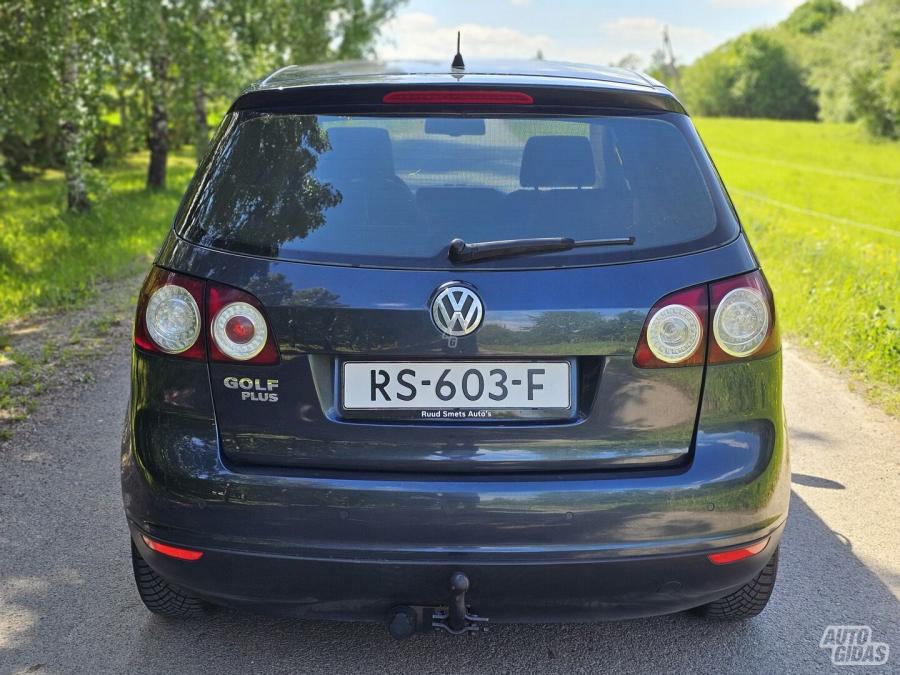 Zils Volkswagen Golf Plus 2006 Ariogala, ar dzinēja tilpumu 2.00 L un nobraukumu 277 tūkst. km par 2800 €, foto 5 vietnē AUTOMOTO.COM.LV
