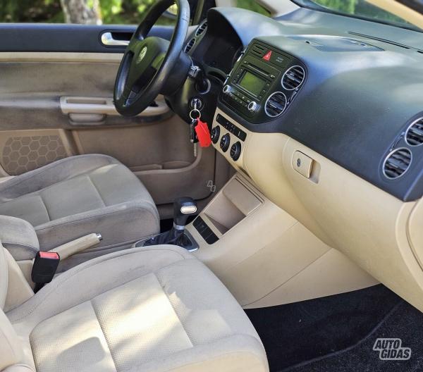 Blue Volkswagen Golf Plus 2006 in Ariogala, with an engine capacity of 2.00 L and mileage of 277 thousand km for 2800 €, photo 8 on AUTOMOTO.COM.LV