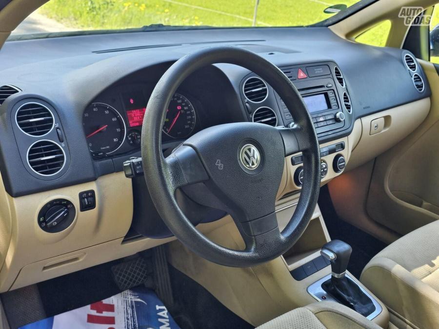 Zils Volkswagen Golf Plus 2006 Ariogala, ar dzinēja tilpumu 2.00 L un nobraukumu 277 tūkst. km par 2800 €, foto 11 vietnē AUTOMOTO.COM.LV