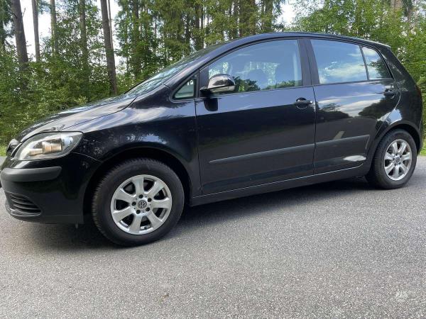 Zils Volkswagen Golf Plus 2006 Viļņa, ar dzinēja tilpumu 1.90 L un nobraukumu 343 tūkst. km par 1950 €, foto 4 vietnē AUTOMOTO.COM.LV