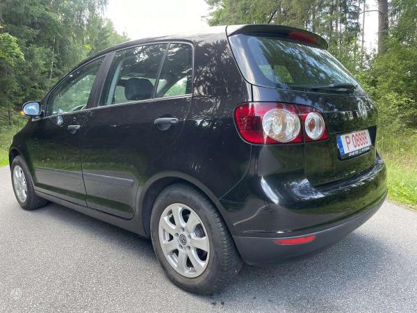 Zils Volkswagen Golf Plus 2006 Viļņa, ar dzinēja tilpumu 1.90 L un nobraukumu 343 tūkst. km par 1950 €, foto 6 vietnē AUTOMOTO.COM.LV