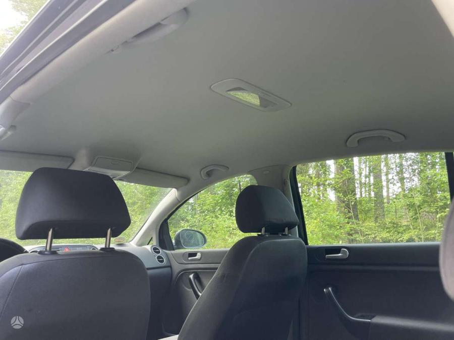 Blue Volkswagen Golf Plus 2006 in Vilnius, with an engine capacity of 1.90 L and mileage of 343 thousand km for 1950 €, photo 18 on AUTOMOTO.COM.LV