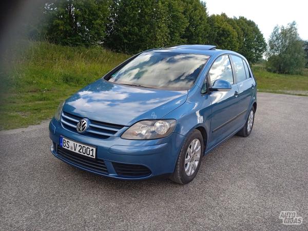 Zils Volkswagen Golf Plus 2006 Marijampole, ar dzinēja tilpumu 2.00 L un nobraukumu 247 tūkst. km par 2750 €, foto 1 vietnē AUTOMOTO.COM.LV