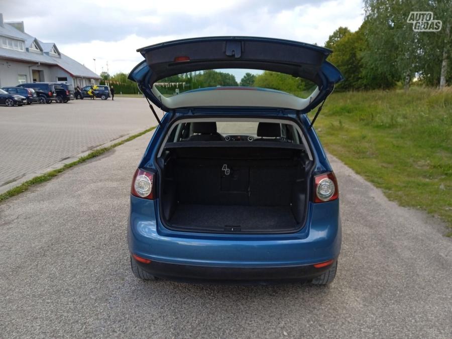 Zils Volkswagen Golf Plus 2006 Marijampole, ar dzinēja tilpumu 2.00 L un nobraukumu 247 tūkst. km par 2750 €, foto 11 vietnē AUTOMOTO.COM.LV