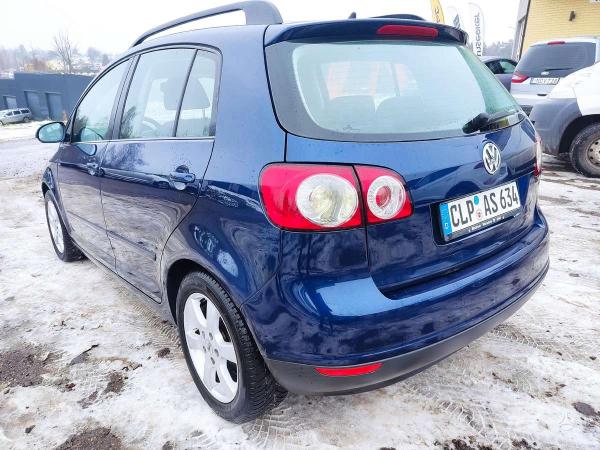 Zils Volkswagen Golf Plus 2007 Utena, ar dzinēja tilpumu 2.00 L un nobraukumu 282 tūkst. km par 2850 €, foto 5 vietnē AUTOMOTO.COM.LV
