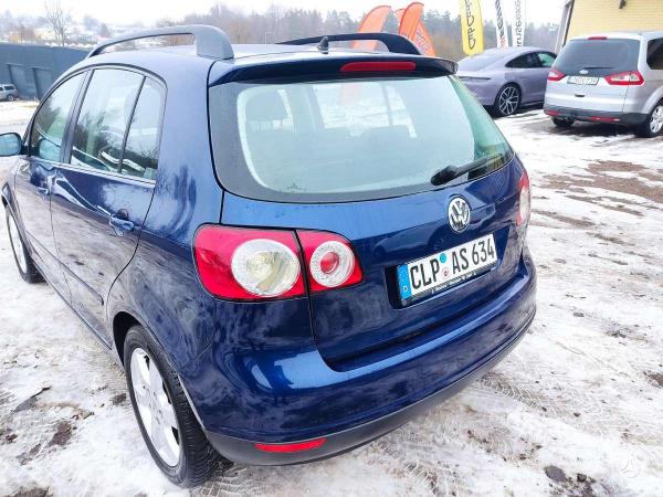 Zils Volkswagen Golf Plus 2007 Utena, ar dzinēja tilpumu 2.00 L un nobraukumu 295 tūkst. km par 2850 €, foto 2 vietnē AUTOMOTO.COM.LV