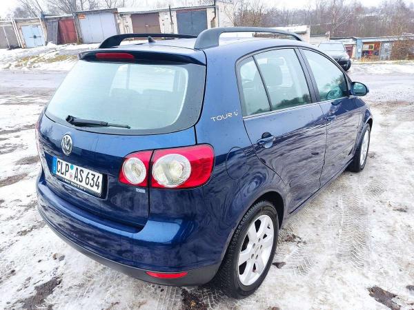 Zils Volkswagen Golf Plus 2007 Utena, ar dzinēja tilpumu 2.00 L un nobraukumu 295 tūkst. km par 2850 €, foto 3 vietnē AUTOMOTO.COM.LV