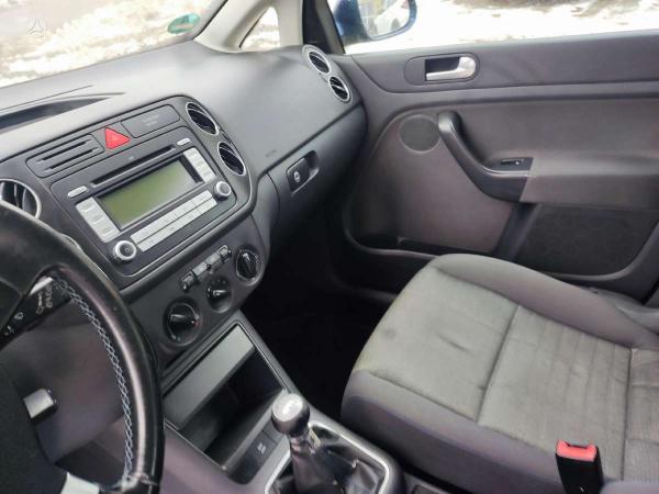 Zils Volkswagen Golf Plus 2007 Utena, ar dzinēja tilpumu 2.00 L un nobraukumu 295 tūkst. km par 2850 €, foto 7 vietnē AUTOMOTO.COM.LV