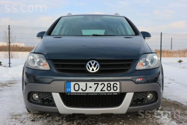 Blue Volkswagen Golf Plus 2007 in Riga, with an engine capacity of 2.00 L and mileage of 235 thousand km for 4200 €, photo 3 on AUTOMOTO.COM.LV