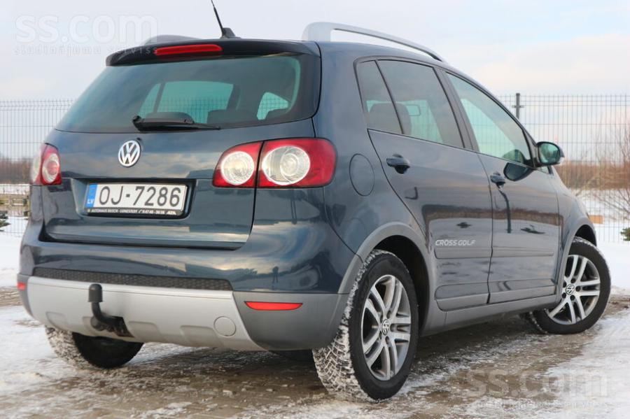 Zils Volkswagen Golf Plus 2007 Rīga, ar dzinēja tilpumu 2.00 L un nobraukumu 235 tūkst. km par 4200 €, foto 7 vietnē AUTOMOTO.COM.LV
