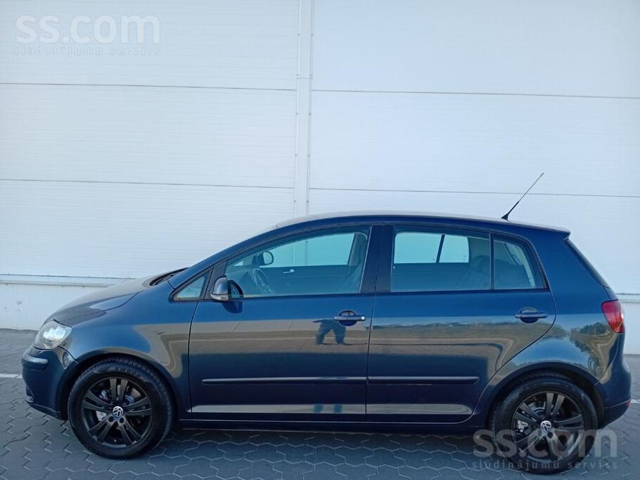 Zils Volkswagen Golf Plus 2007 Rīga, ar dzinēja tilpumu 1.40 L un nobraukumu 131 tūkst. km par 4290 €, foto 4 vietnē AUTOMOTO.COM.LV