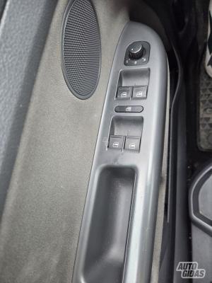 Zils Volkswagen Golf Plus 2007 Viļņa, ar dzinēja tilpumu 2.00 L un nobraukumu 303 tūkst. km par 1400 €, foto 5 vietnē AUTOMOTO.COM.LV